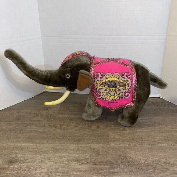 Toys | Vintage 1992 Ringling Bros Barnum Bailey Circus Elephant Stuffed ...